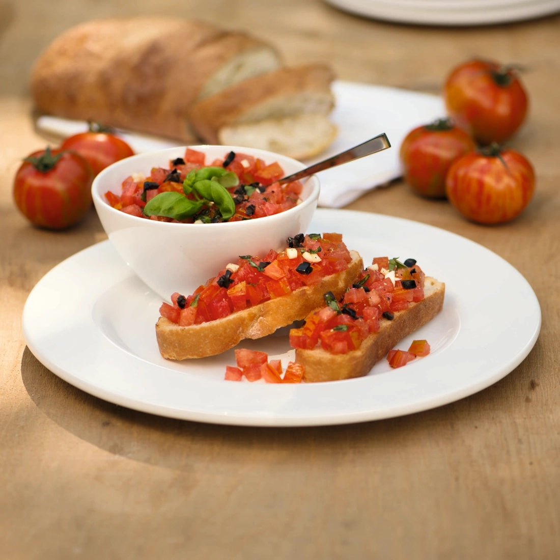 Grande Porcelain Nestable Bowls – Grayson De Vere